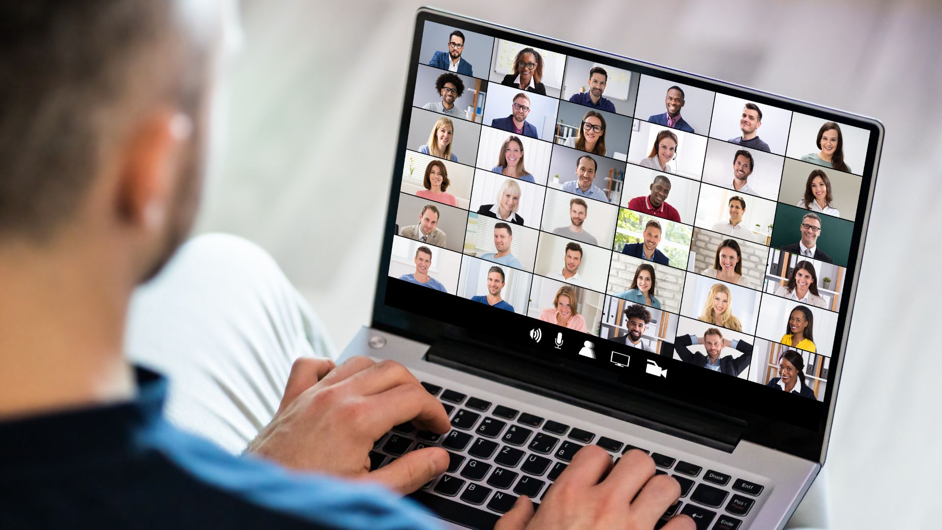 Zoom translated captions: guida sulla traduzione simultanea
